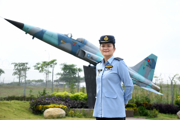 Women power: Courage and discipline make a lady fighter jet pilot ...