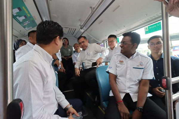 MOT orders Prasarana to discuss LRT, MRT technical issues | EdgeProp.my