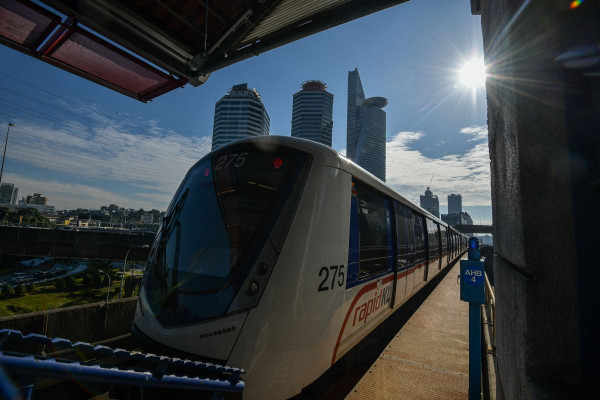 KLCC LRT Station reopens after small fire | EdgeProp.my