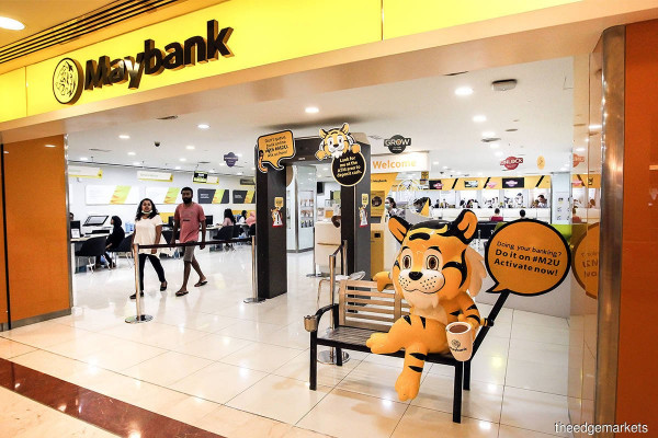 Maybank branches open until 7pm today for Repayment Assistance ...